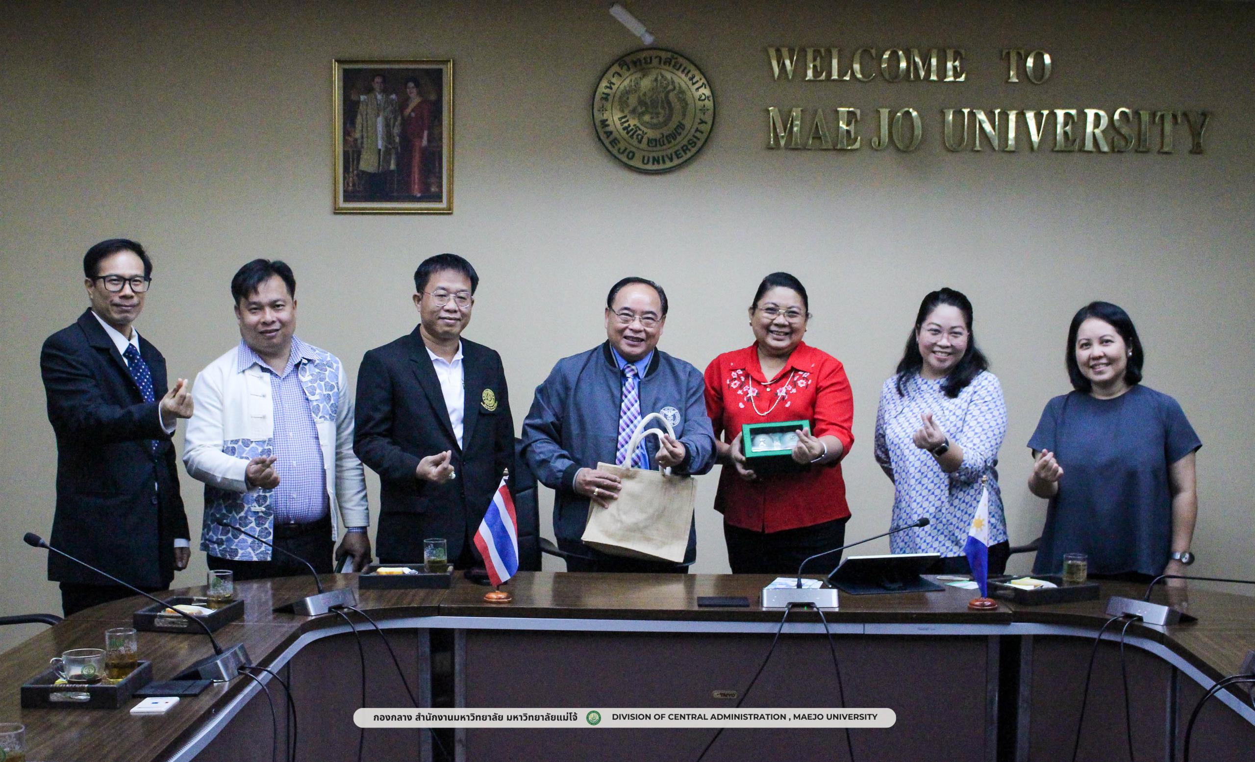 ต้อนรับผู้แทนจาก COLLEGE OF PUBLIC AFFAIRS AND DEVELOPMENT, UNIVERSITY OF THE PHILIPPINES LOS BA ...